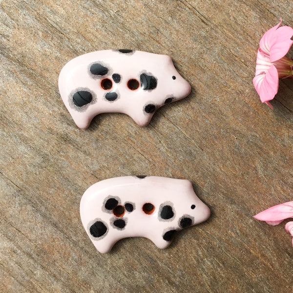 Pietrain Pig Buttons - Yarn Harbor